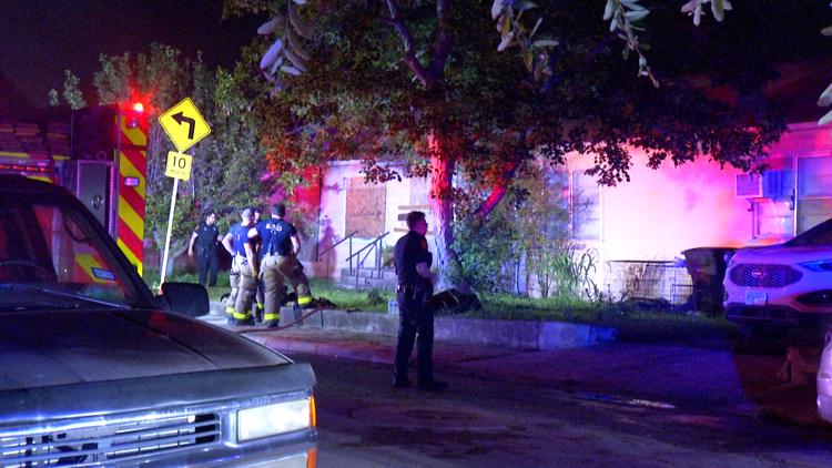 Man and 4 dogs killed in house fire on north side, SAFD says