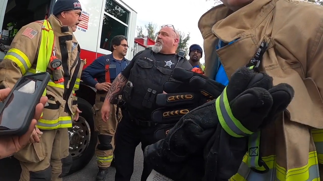 Back up right now! - Bomb squad shut down the street after this magnet ...