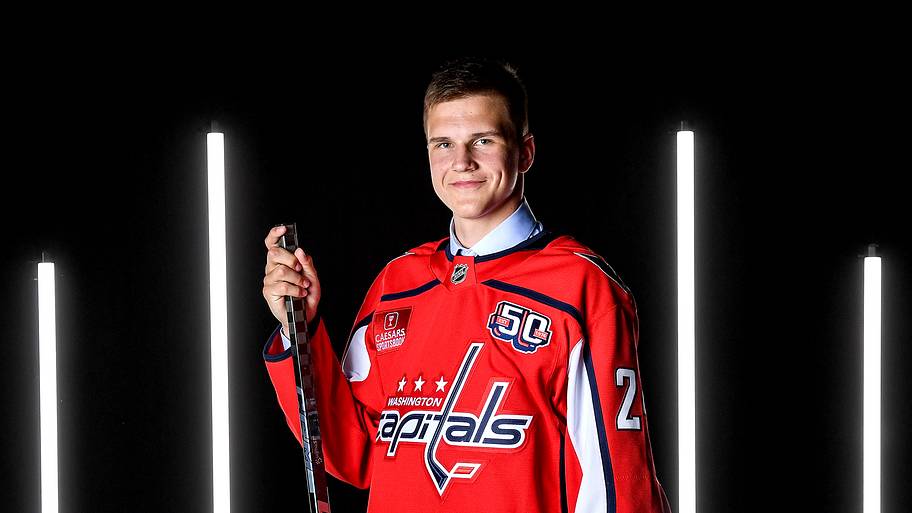 Capitals sign Ilya Protas to entry-level deal and more on Ryan Leonard