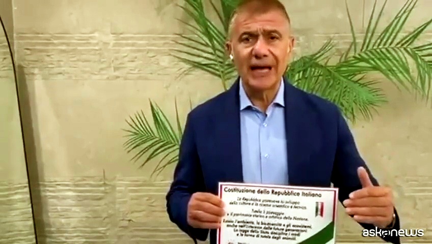 Pecoraro Scanio: "Festa Repubblica ricordi ambiente in Costituzione"