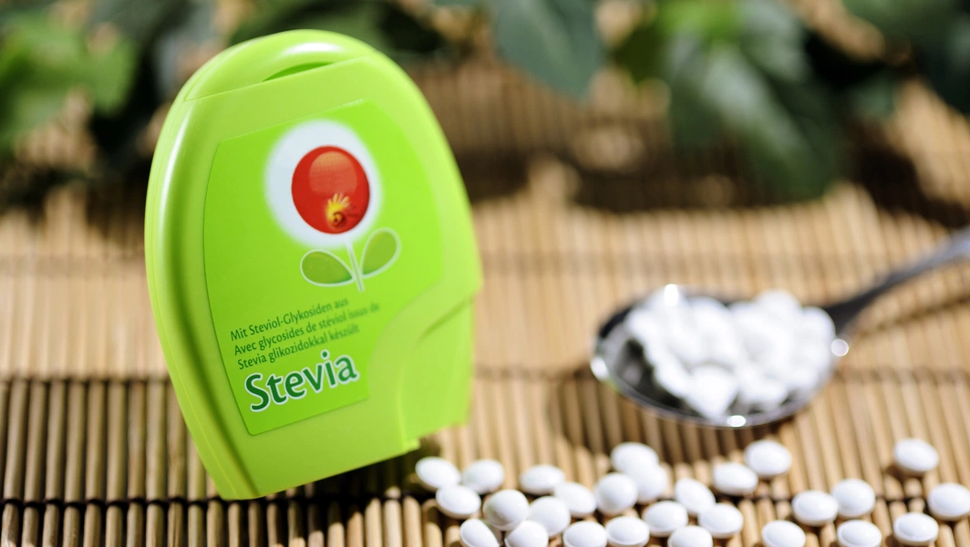 6 natural sugar alternatives and their health effects