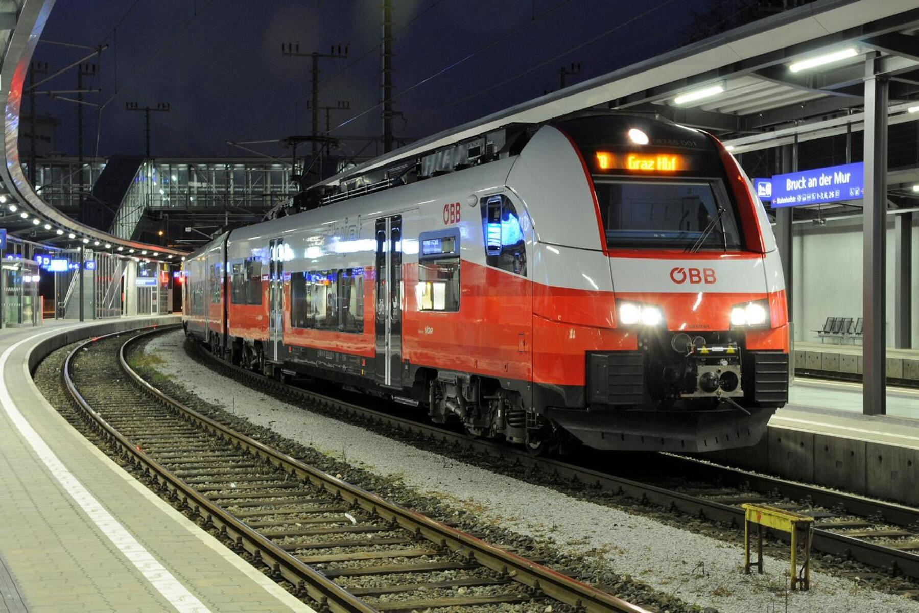Person geriet auf Wagon in Brand: Züge zwischen Bruck und Niklasdorf ...