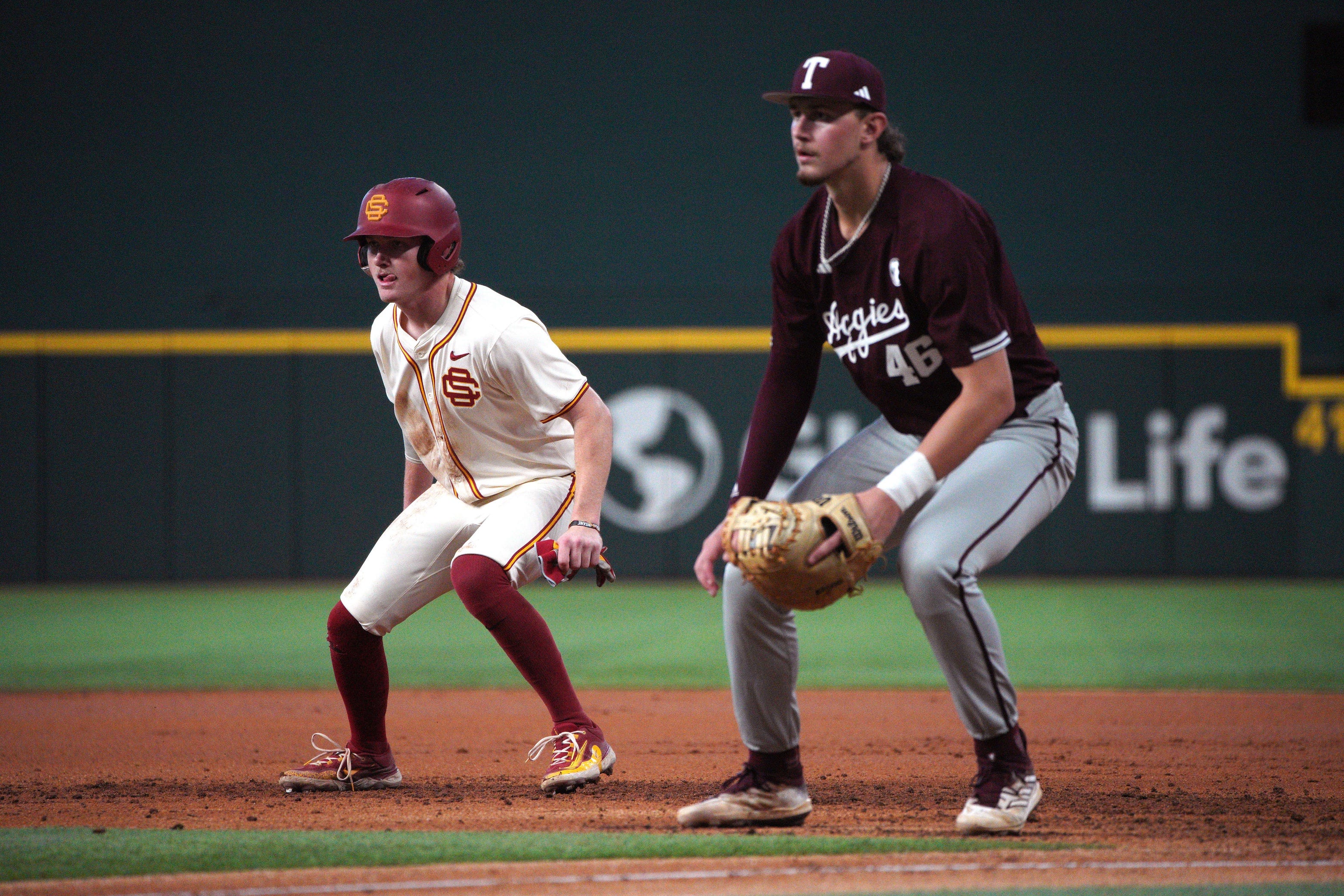 USC baseball dominates Texas A&M, forces decisive game Monday