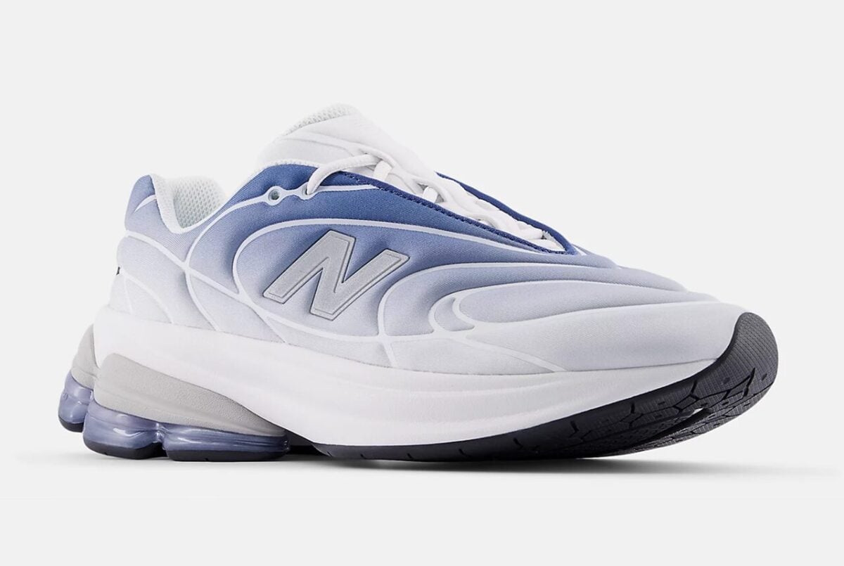 Le New Balance 530 stanno diventando le sneakers più desiderate del momento
