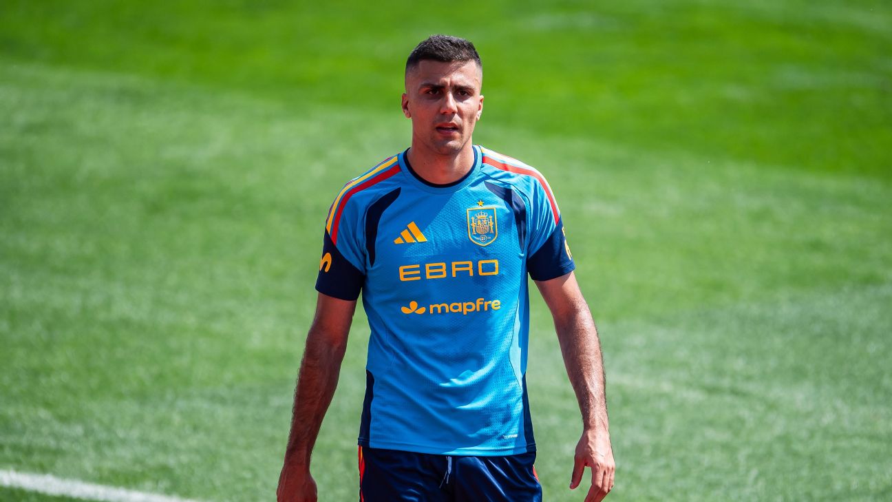 Rodri will wait until World Cup is over to discuss future amid Real ...