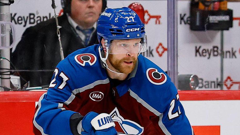Senators cannot let this former Avalanche blueliner get away