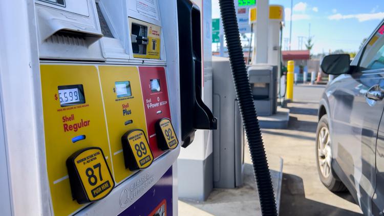 Seattle gas prices fell slightly last week, but oil prices climbed ...