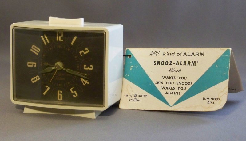 The best retro alarm clocks that flip for huge money