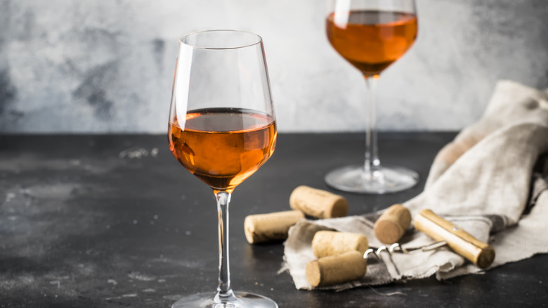 What is orange wine and does it contain citrus?