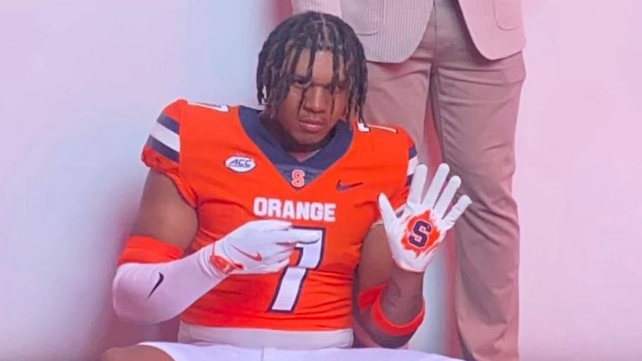 2027 DL Javon Lane had three words to describe his Syracuse OV