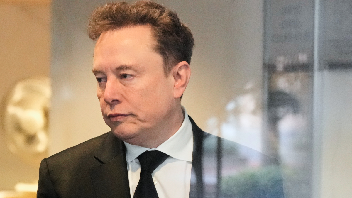 Musk kan slå ihop sina bolag – och skapa en gigant