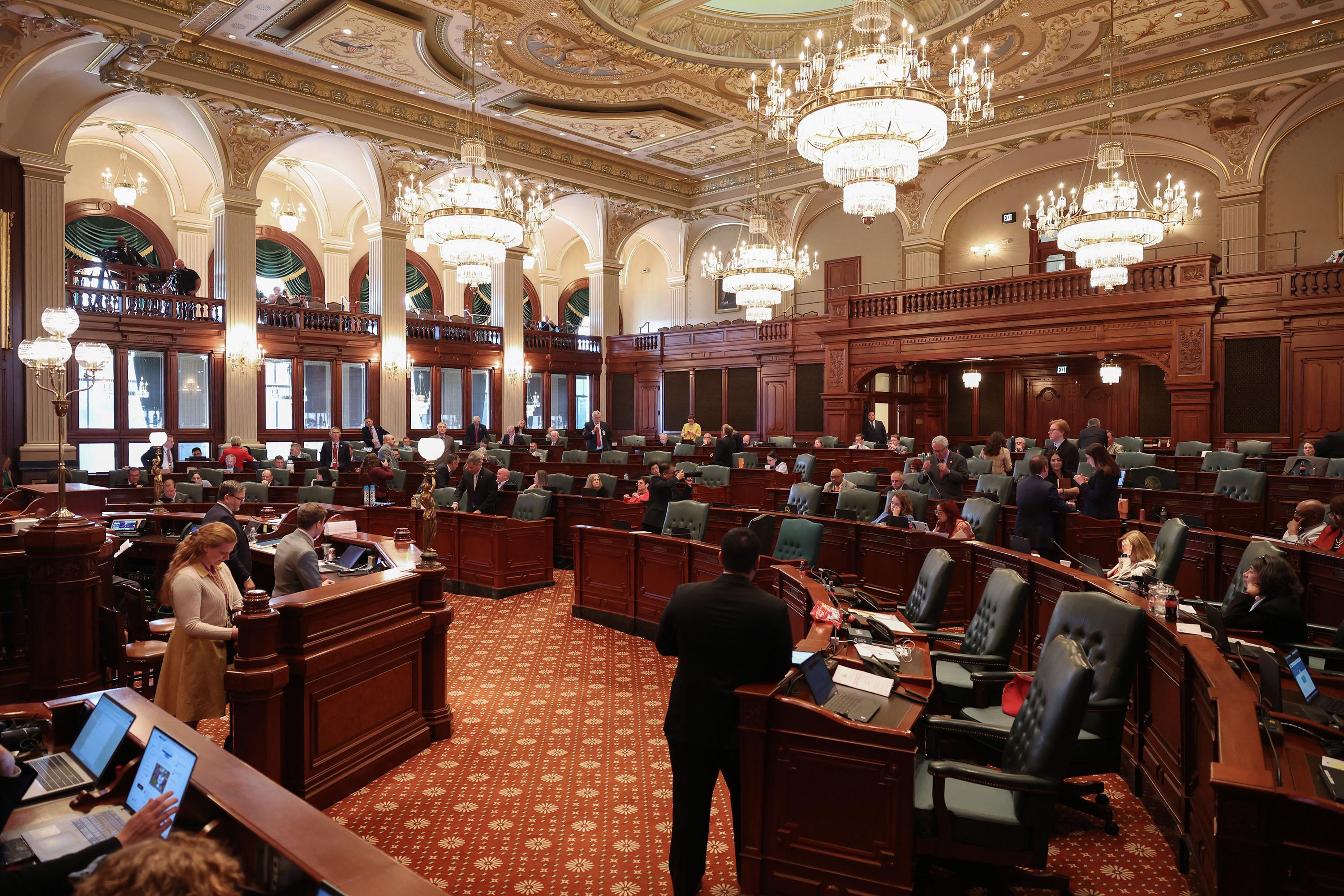 Chicago Bears stadium bill fails to pass Illinois legislature