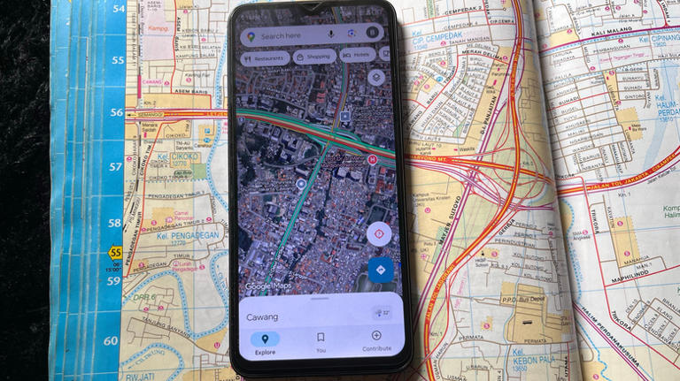 8 reasons Waze is better (and worse) than Google Maps