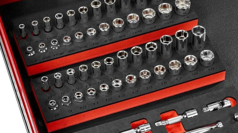 How does this Harbor Freight Icon socket set compare to Snap-On?