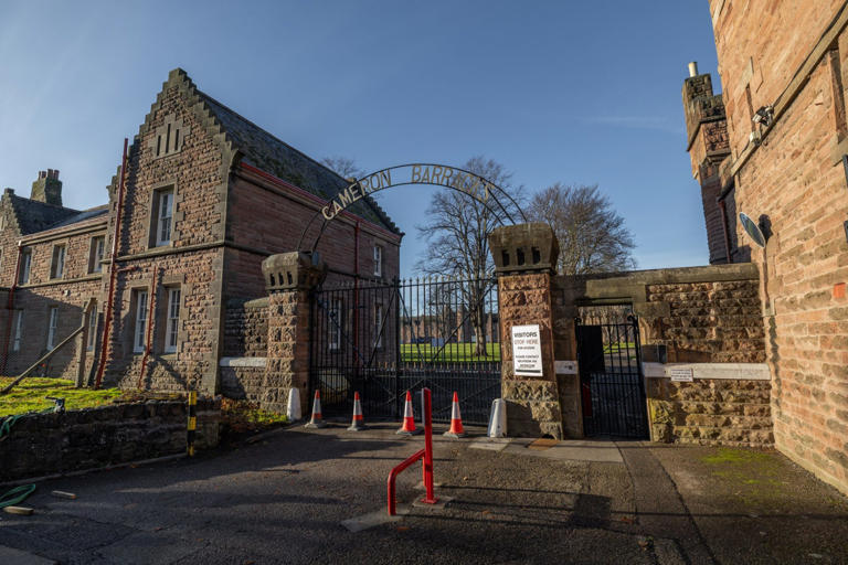 The row over 300 asylum seekers that could wreck the Home Office’s ...