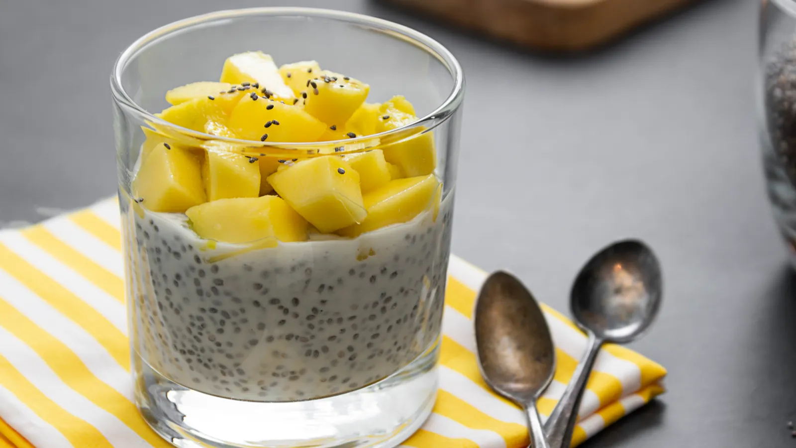 12 refreshing pineapple desserts that scream vacation mode