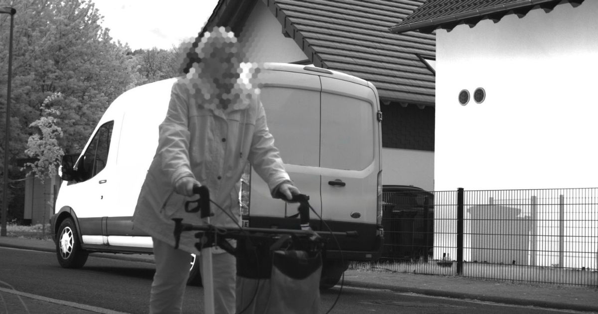 Une mamie en déambulateur flashée à 42 km/h en Allemagne, la photo ...