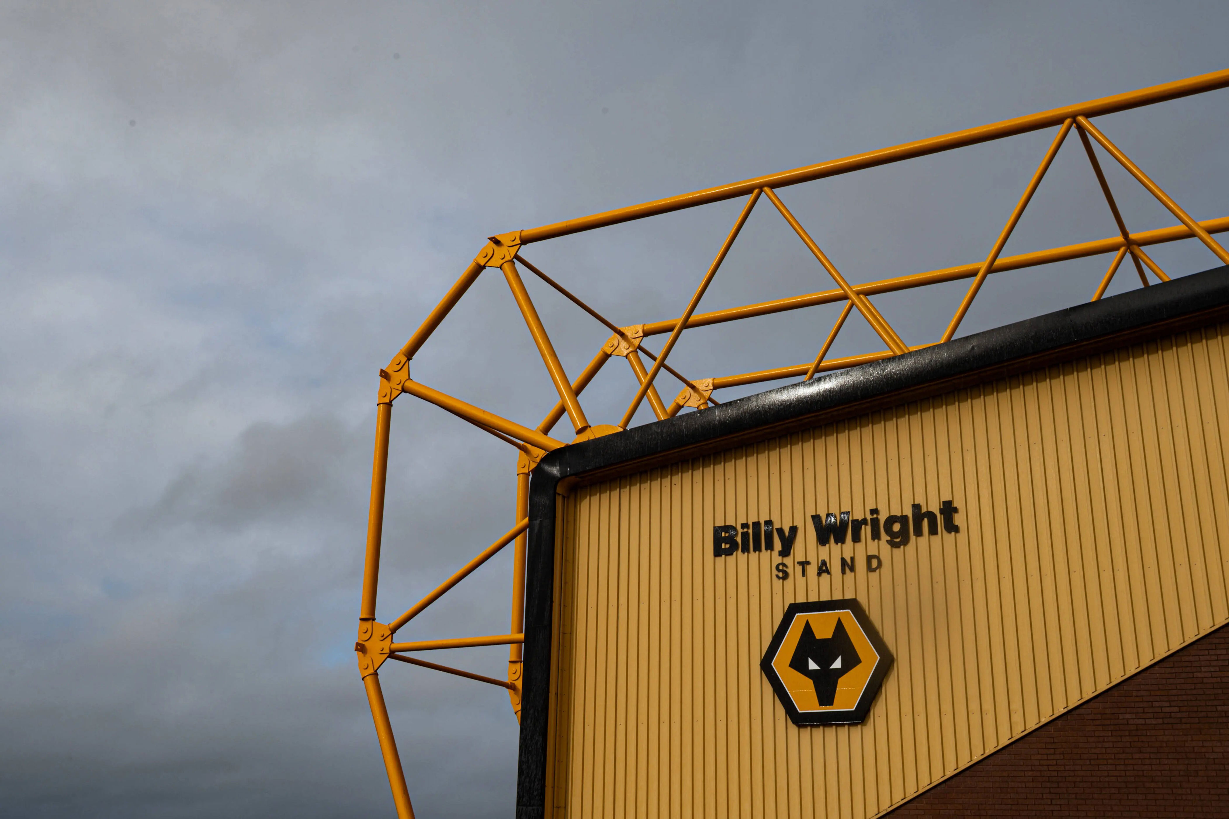 Wolves eye talent with vast championship experience