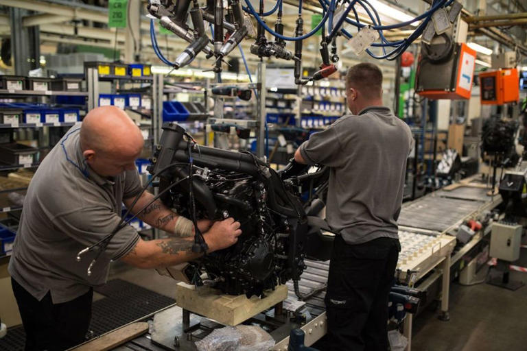 British manufacturing growth hits strongest level in four years