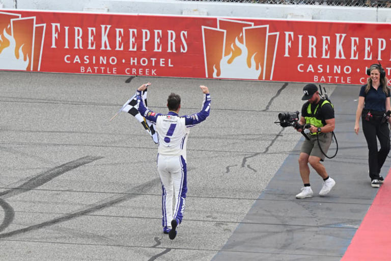 NASCAR weekend schedule Michigan: Practice, qualifying time for ...