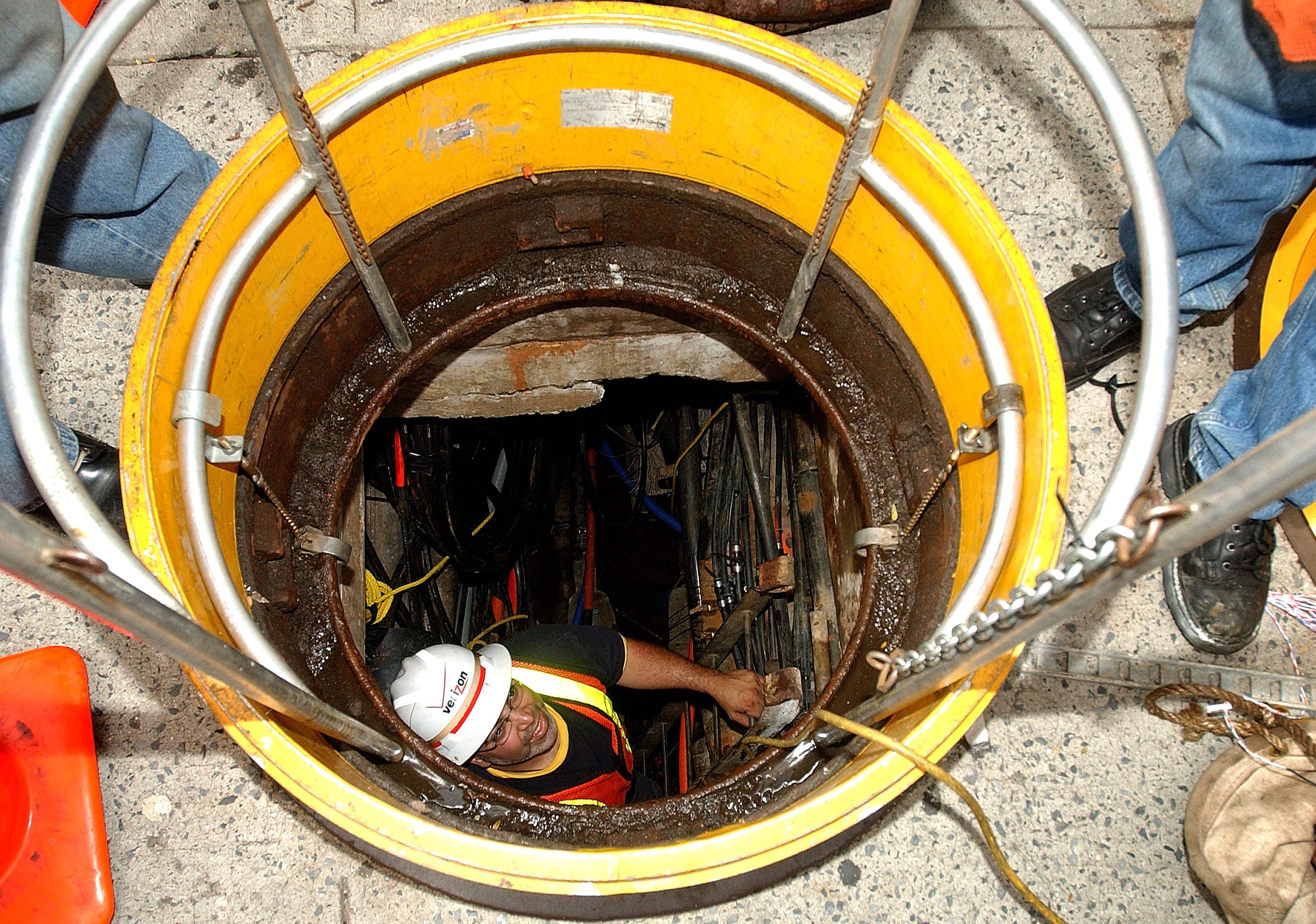 NYPD investigates two manhole escapades in Brooklyn