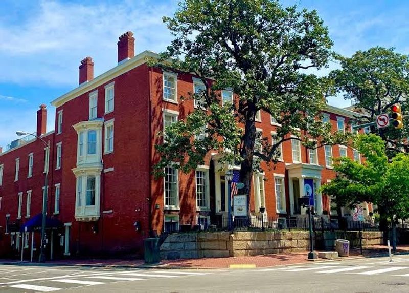 10 charming historic inns in Virginia that feel like a movie set