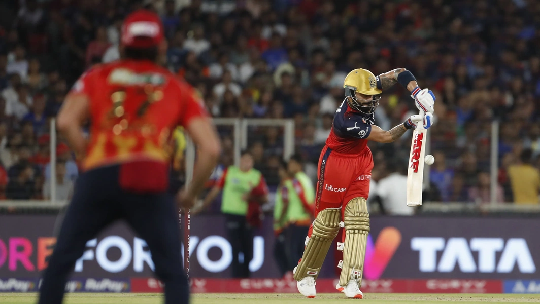Third umpire's low-catch call fuels IPL final controversy