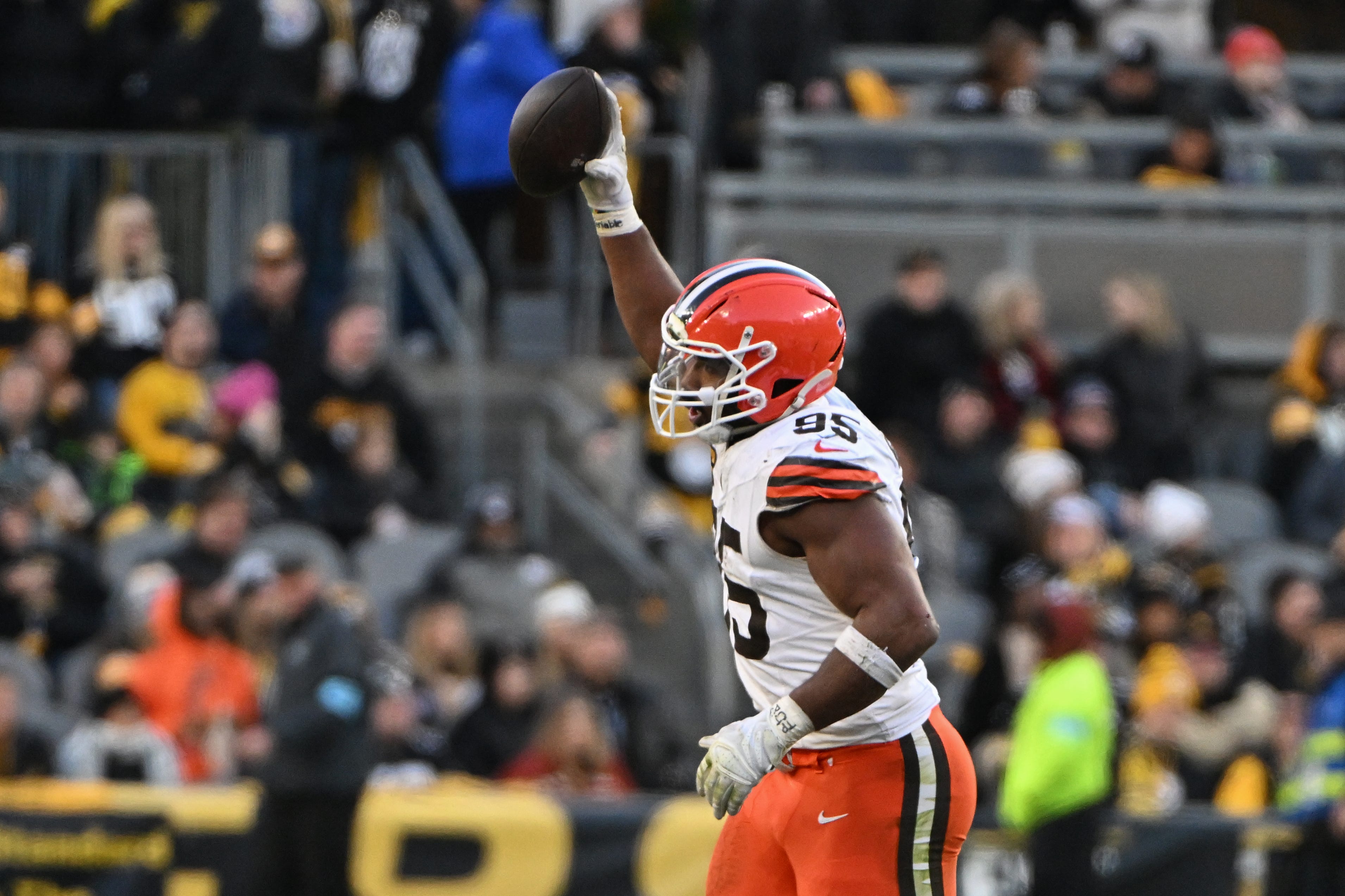 Rams to make NFL history with Myles Garrett and Matthew Stafford on ...