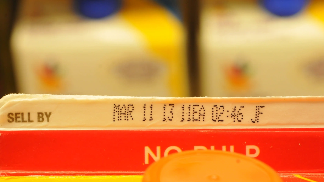 AI-driven smart packaging aims to cut food waste and boost safety