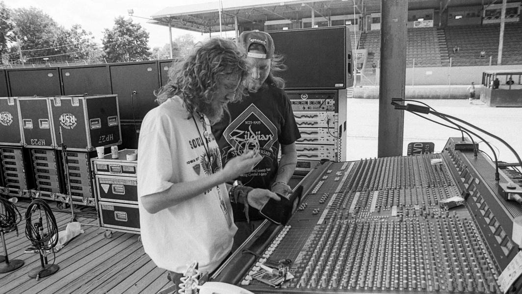 10 famous rock band breakups and behind-the-scenes conflicts