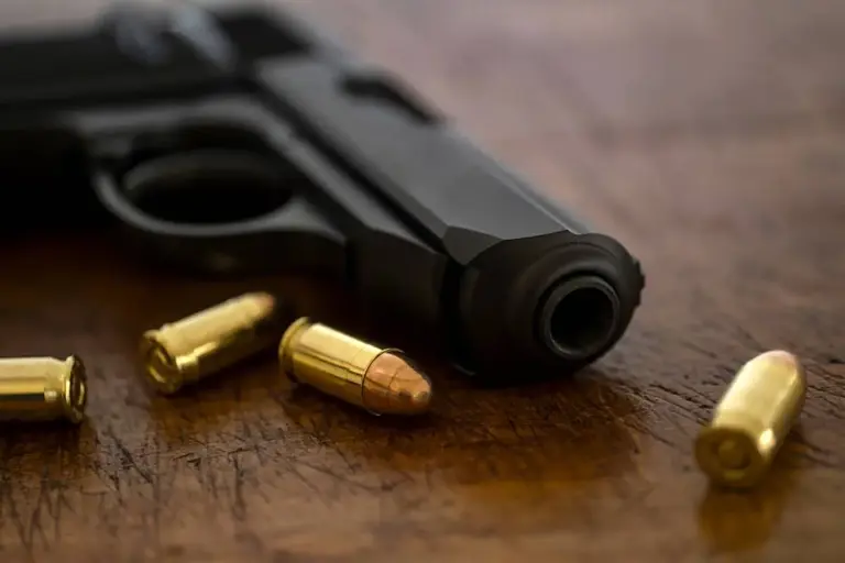 Homem é preso após tentativa de feminicídio em Luziânia com arma falhando