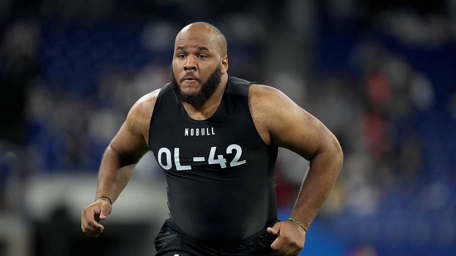 Texans waive OL Sidy Sow, open roster spot: What it means
