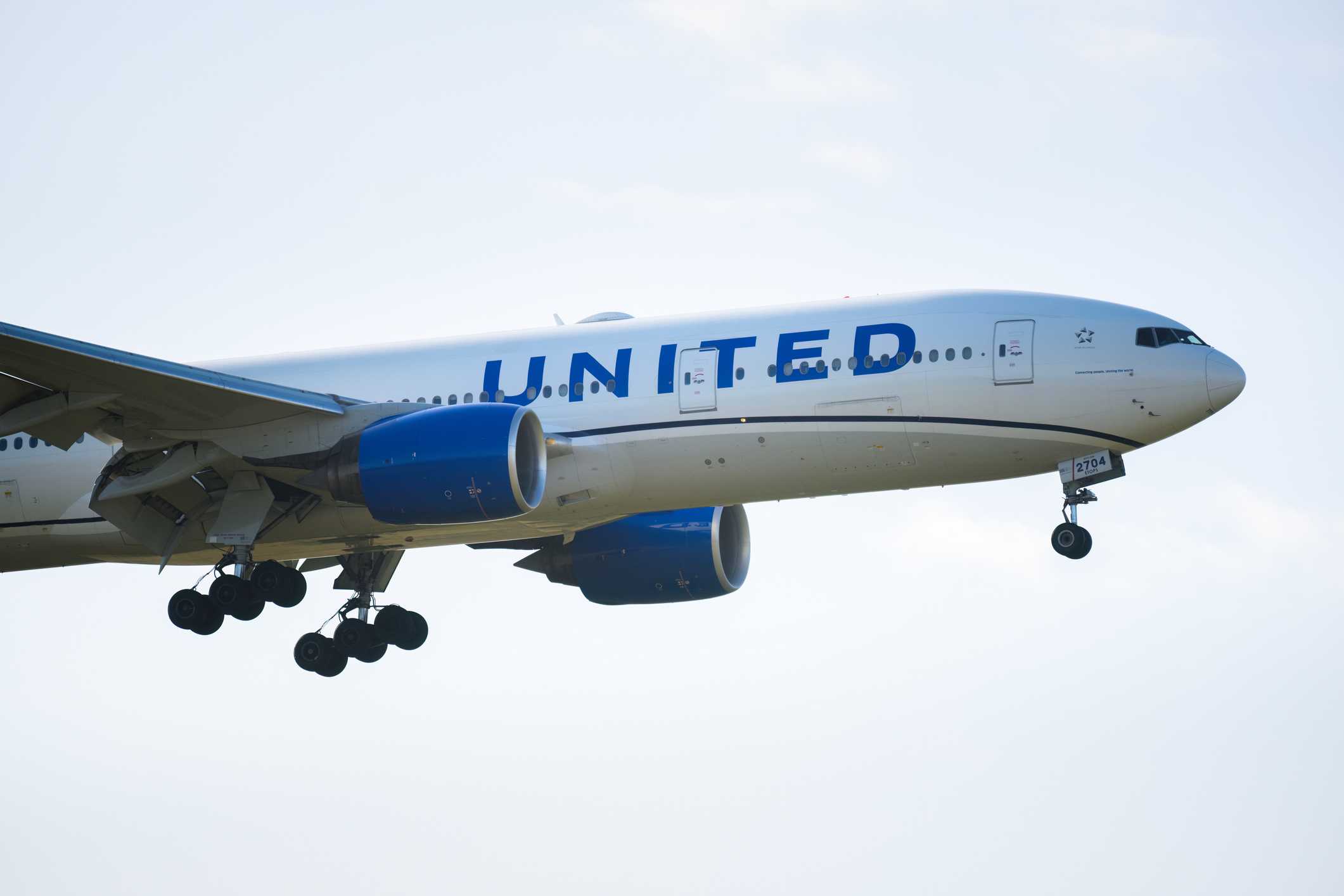 Passenger detained after 'multiple attempts' to breach United Airlines ...