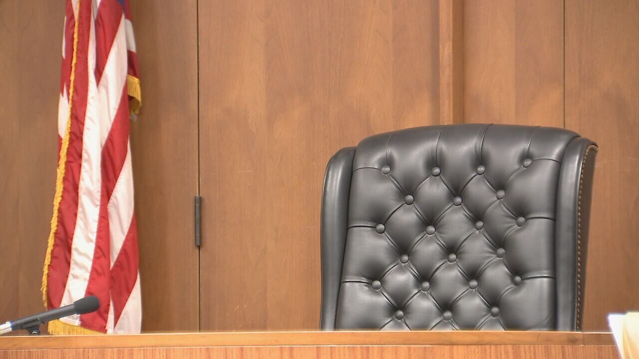 Fort Mill man pleads guilty to funneling guns to Charlotte trafficker