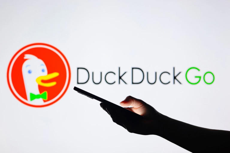 DuckDuckGo's no-AI search extensions surge as users flee Google's AI ...