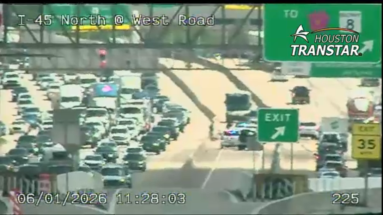 Person hit by vehicle in North Freeway HOV lane, HPD says