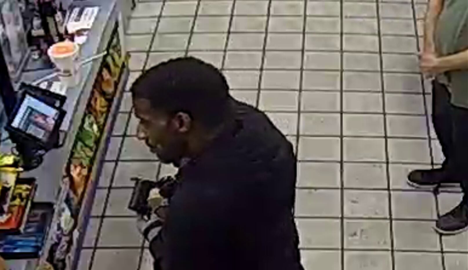 Shively PD makes an arrest in Monday morning stabbing and robbery