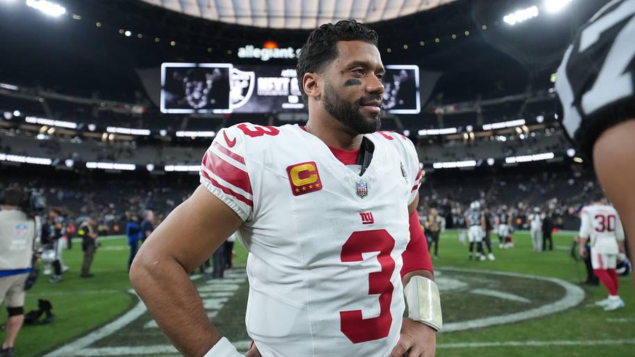CBS just made former Badger Russell Wilson's retirement decision a ...