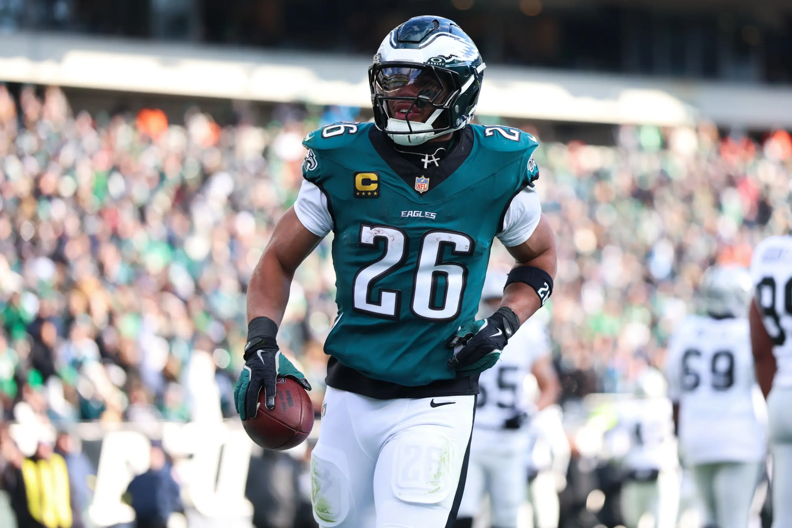 Saquon Barkley Taps Former Rams Star RB For Insight on New Eagles ...