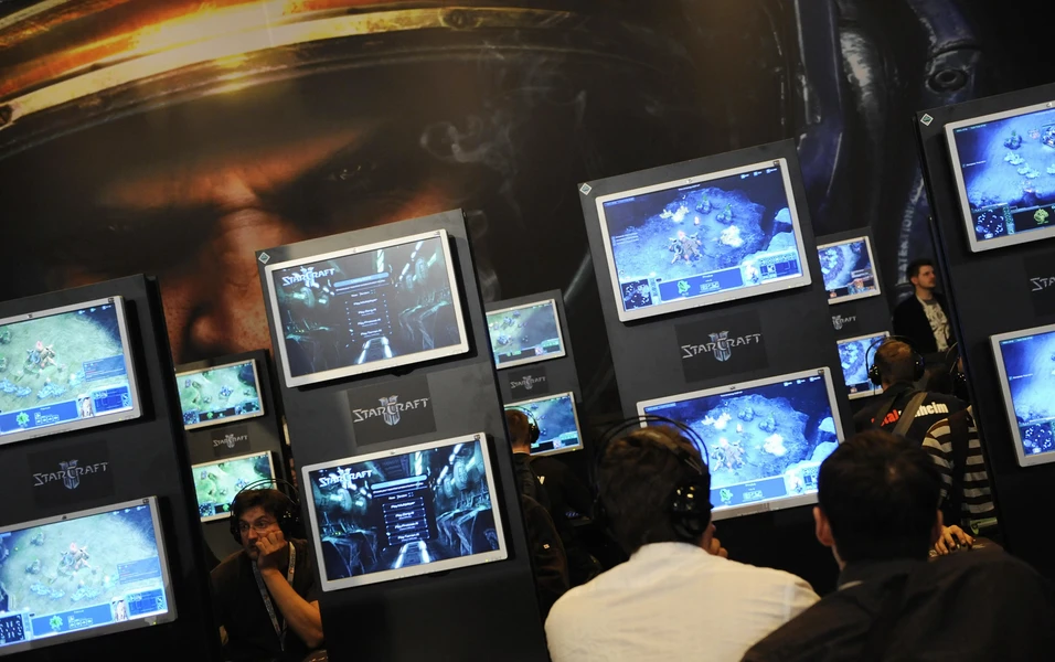 Blizzard releases StarCraft II's biggest patch in a decade