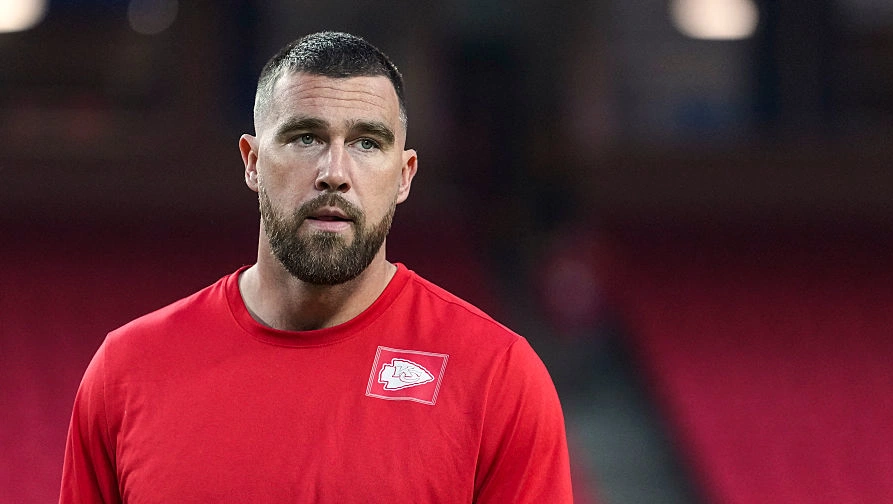 Travis Kelce cites love for game in return decision