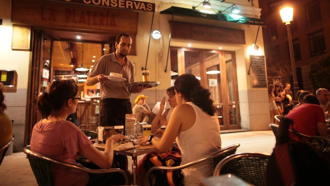 17 cultural norms that surprise Americans abroad