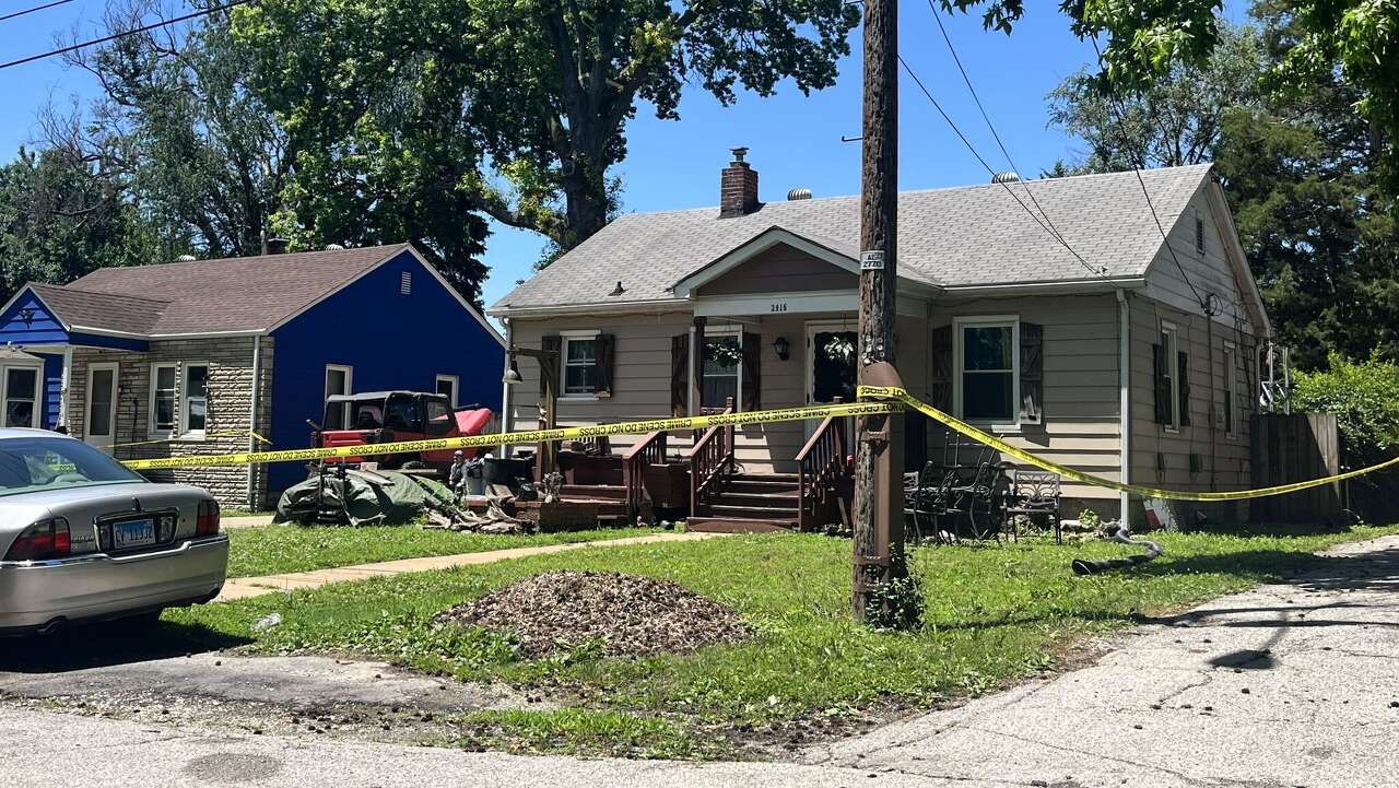 Alton shooting kills woman and injures man, police say