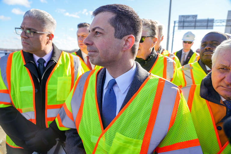 Buttigieg endorses Matos and Smiley as teachers union endorses Morales
