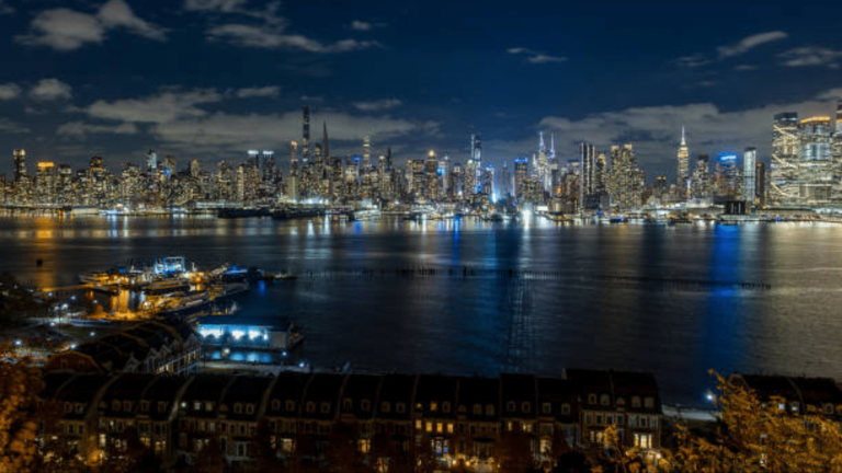 Beloved New Jersey waterfront restaurant with iconic NYC views closes ...