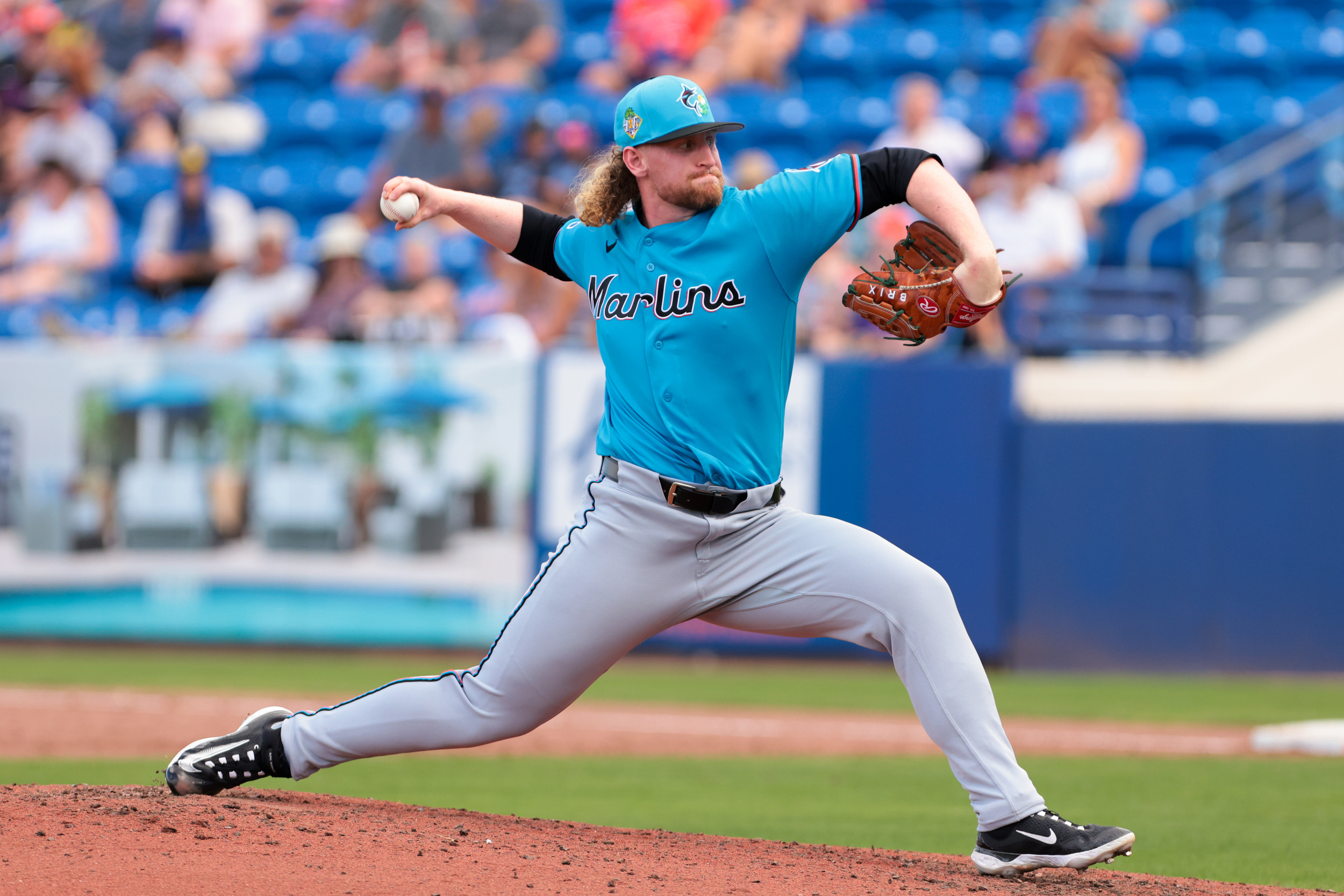 Marlins announce several roster moves