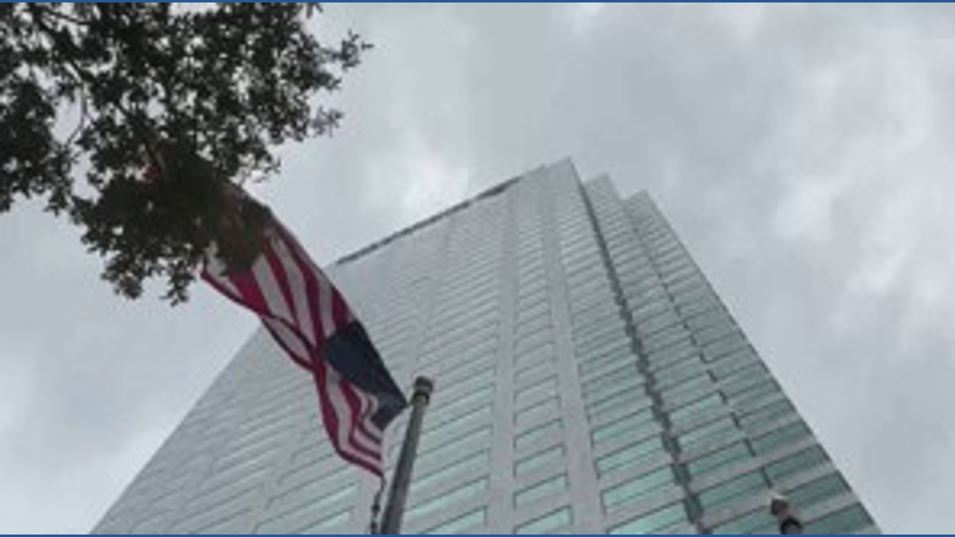 It’s windy in downtown Tampa