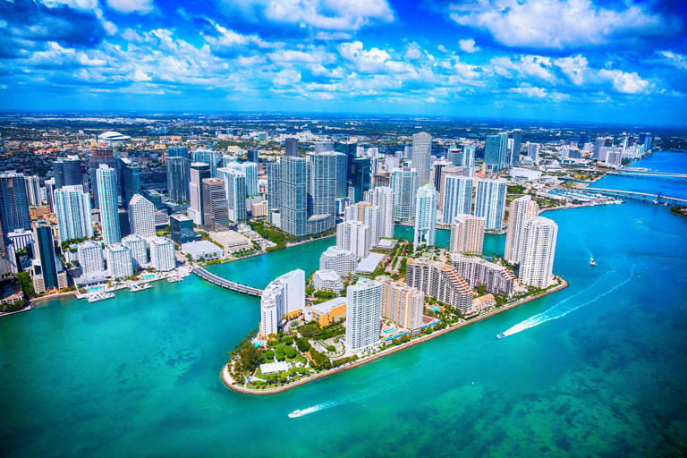 Why retirees are choosing Miami for warm weather, vibrant culture, and ...