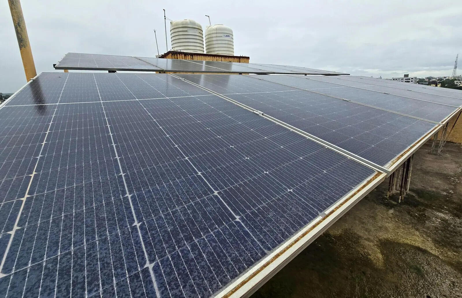 Solar surge: 24,000 rooftop systems give city 420MWp power