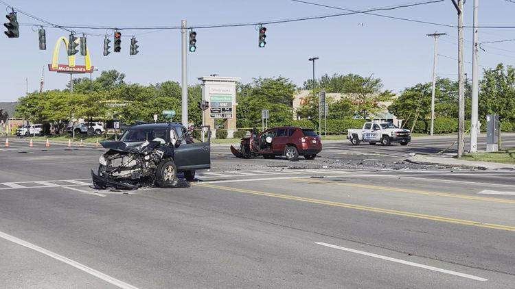 One dead following crash on Niagara Falls Blvd. Monday morning